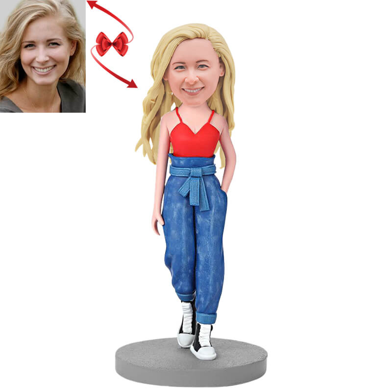 ModernWomanWalkingCustomBobbleheads_1200x1200.jpg?v=1616146665